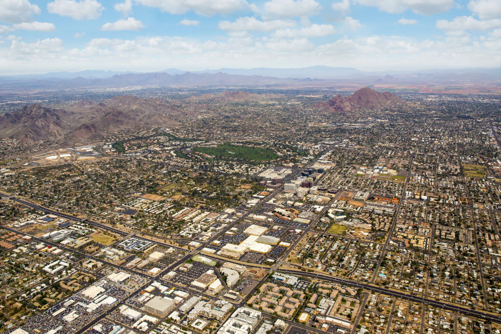 Leasing | Camelback Colonnade